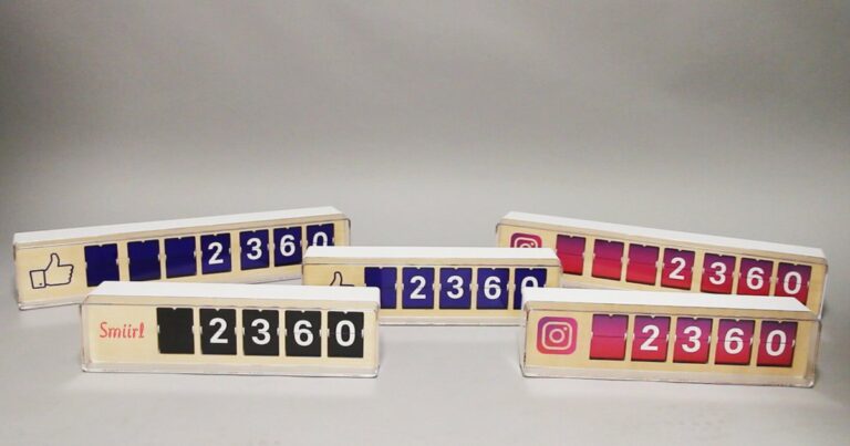 Smiirl: a connected and ultra-designed Facebook fan and Instagram ...